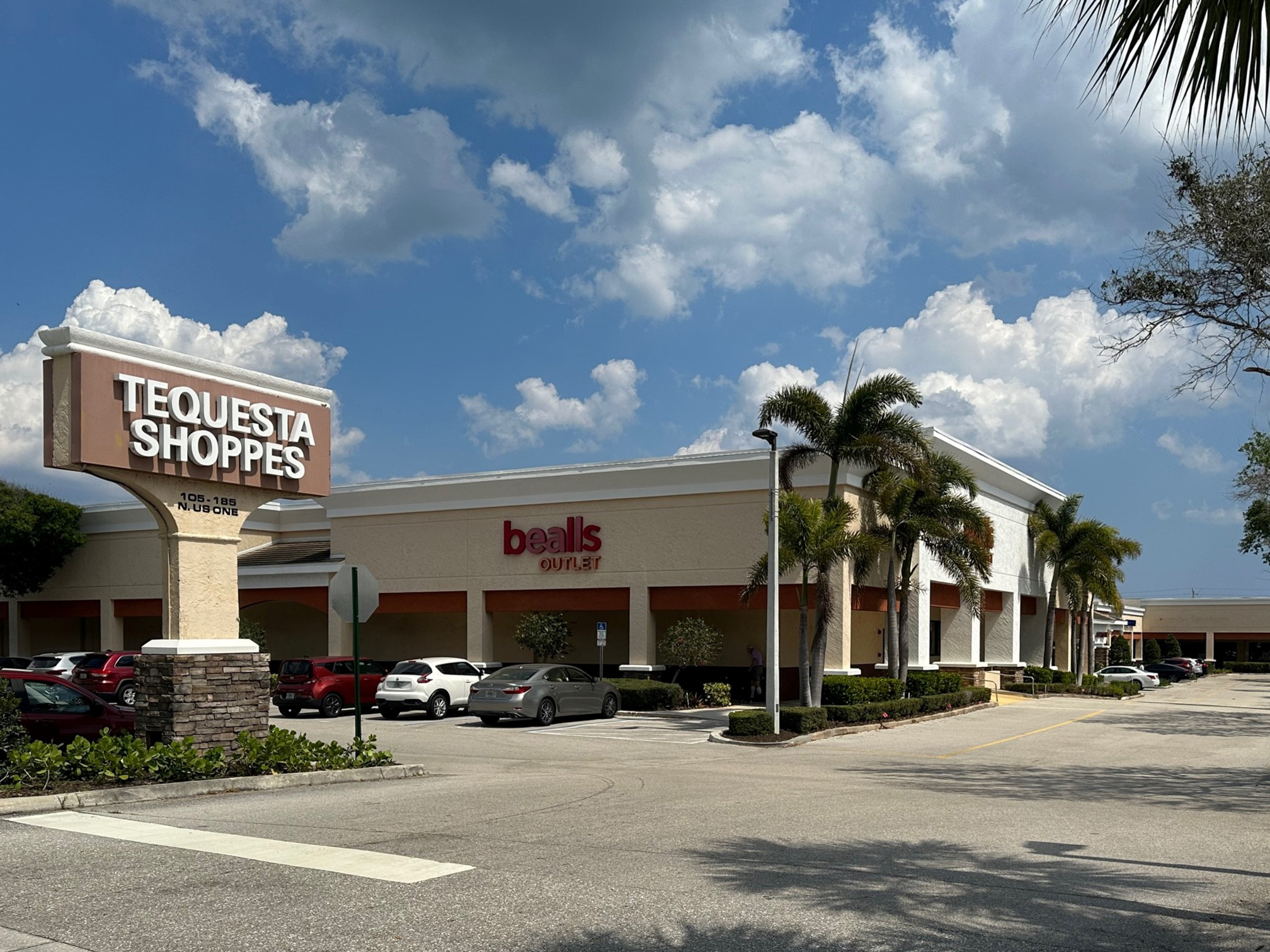 Tequesta Shoppes | Retail for lease in Tequesta, Florida - SRS